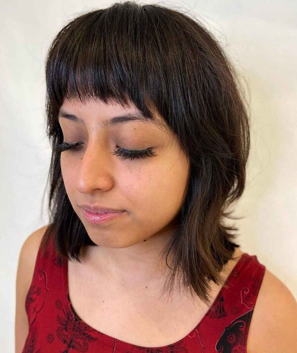 27 Flattering Ways to Wear Bangs for Women with Small Foreheads