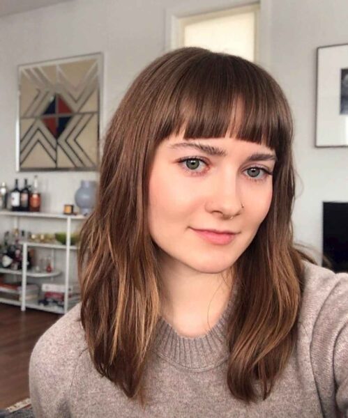 27 Flattering Ways to Wear Bangs for Women with Small Foreheads