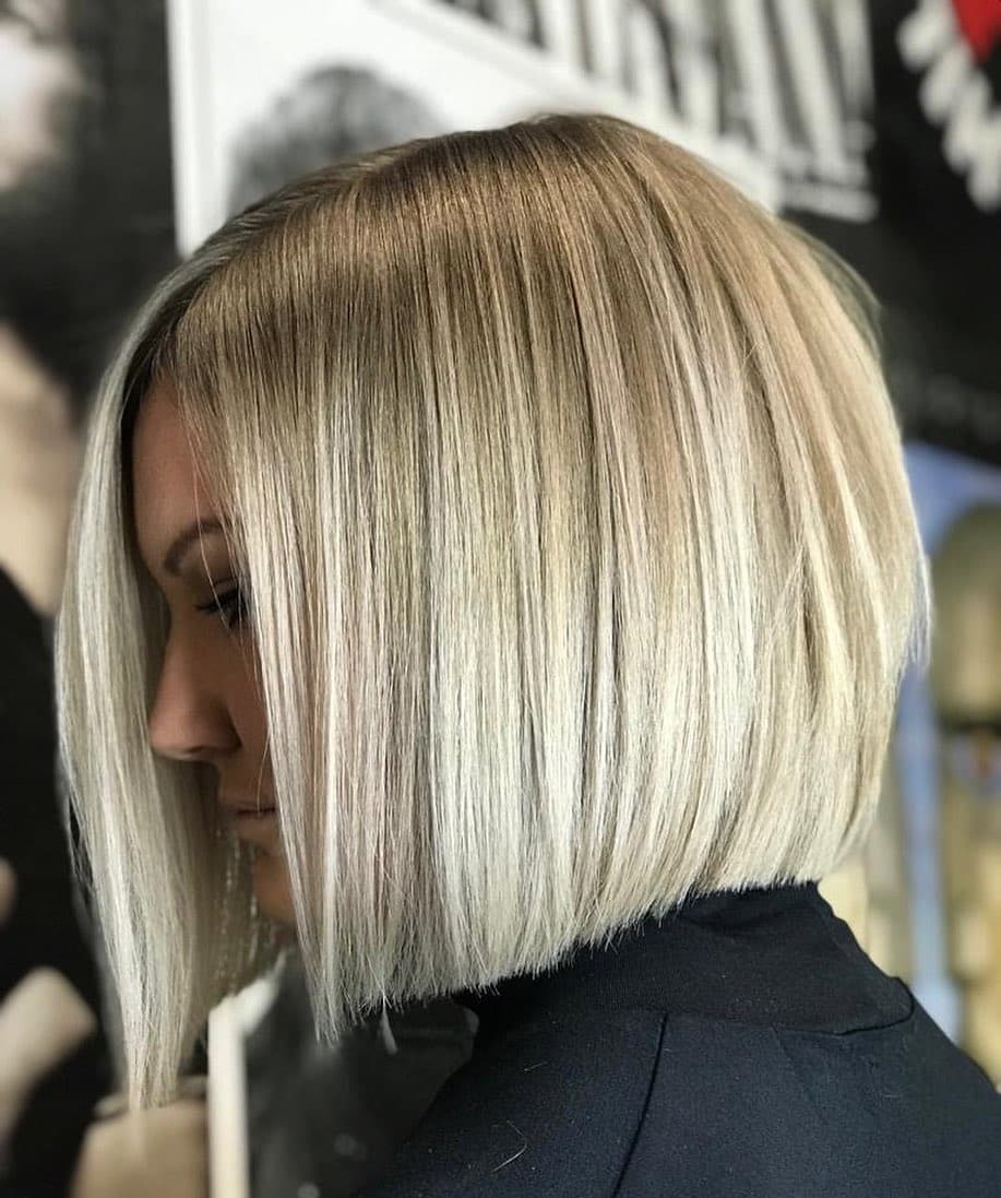 Top 33 Layered Bob Haircuts (2021 Pictures)