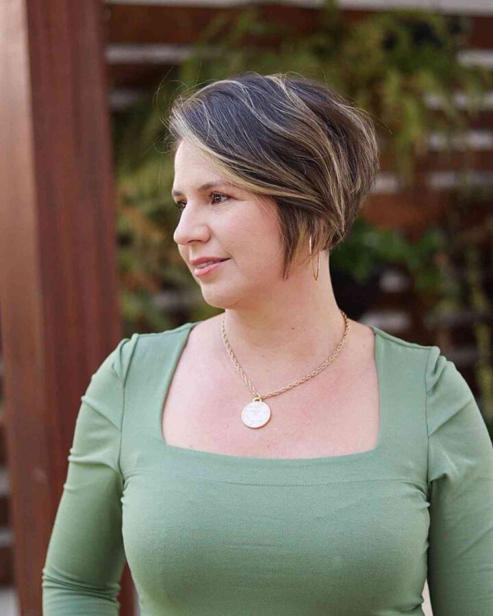 37 Cutest Ways to Get a Pixie Cut with Highlights for a Dimensional Crop