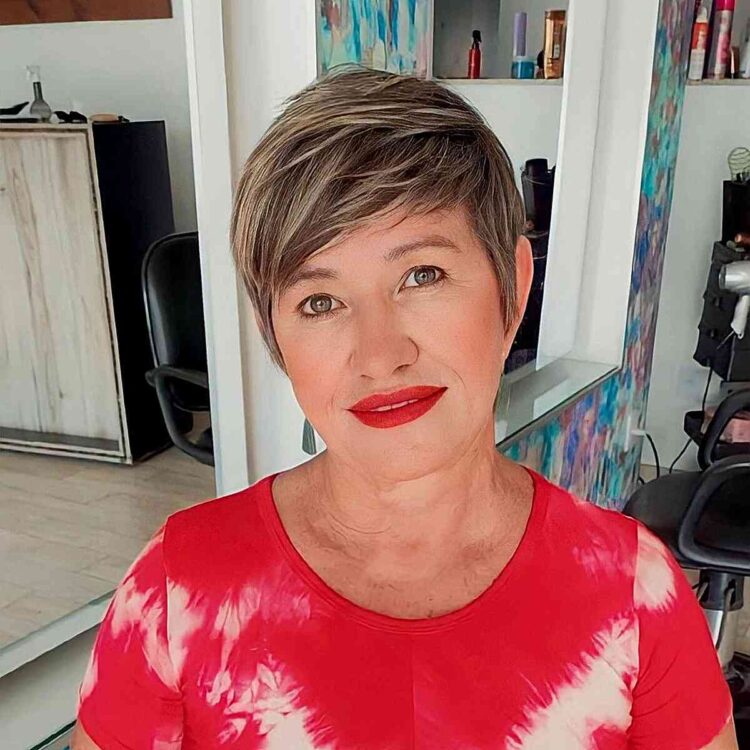 37 Cutest Ways to Get a Pixie Cut with Highlights for a Dimensional Crop