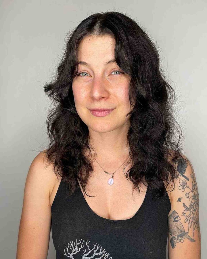 The Best Hairstyles for Long Faces to Appear More Balanced