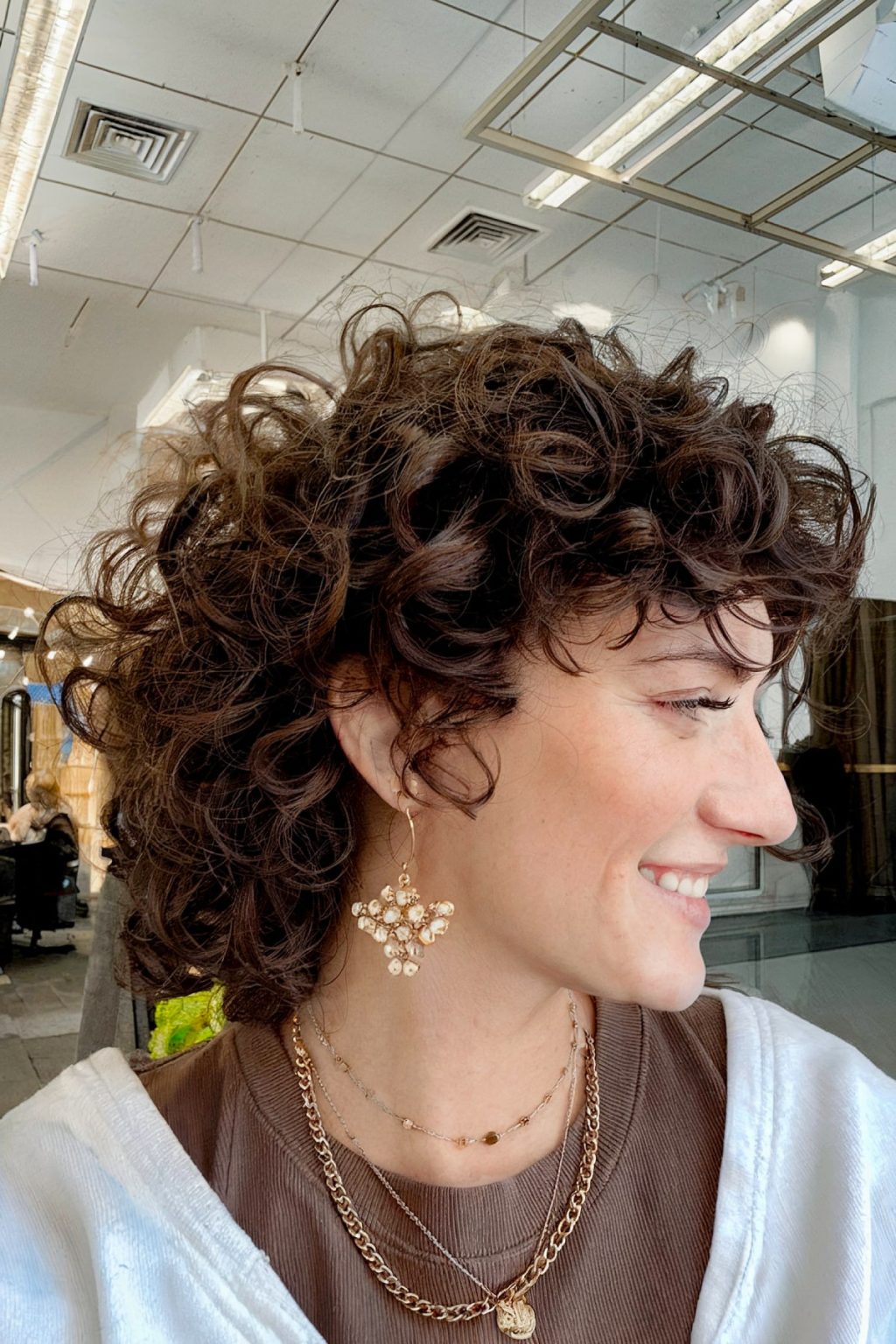 15+ Trendy Curly Mullets for Women Who Want a Fierce Look in 2025