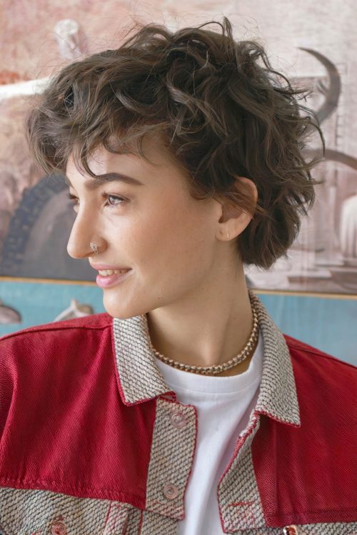 15+ Trendy Curly Mullets for Women Who Want a Fierce Look in 2025