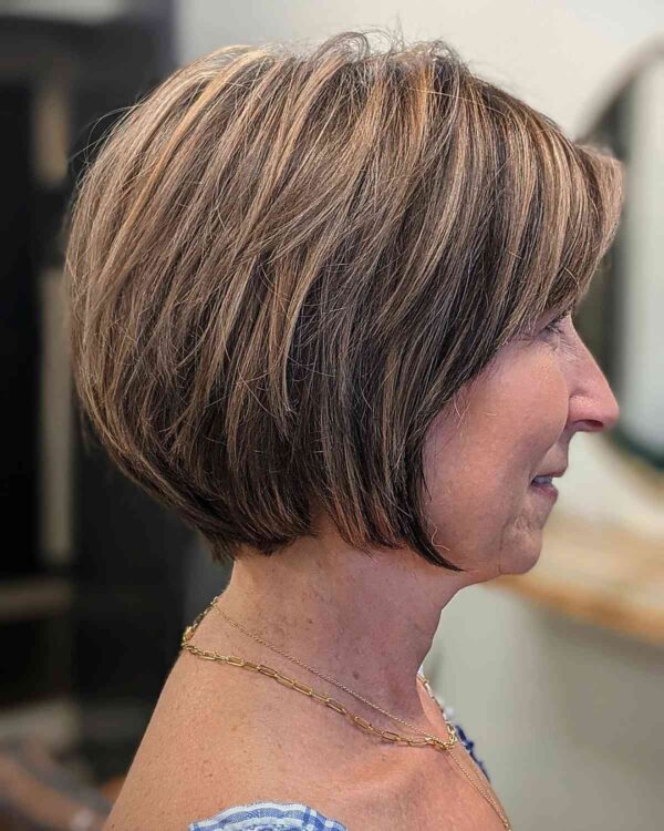 Top 33 Layered Bob Haircuts (2022 Pictures)