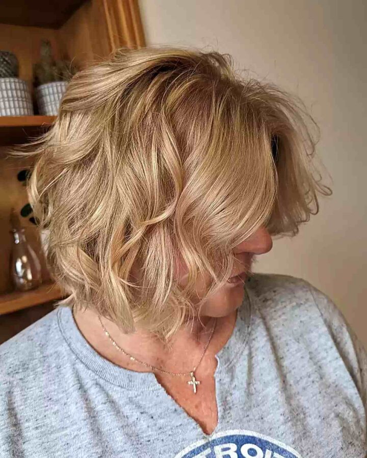 40 Stunning Chin-Length Hairstyles Every Woman Over 60 Should Try