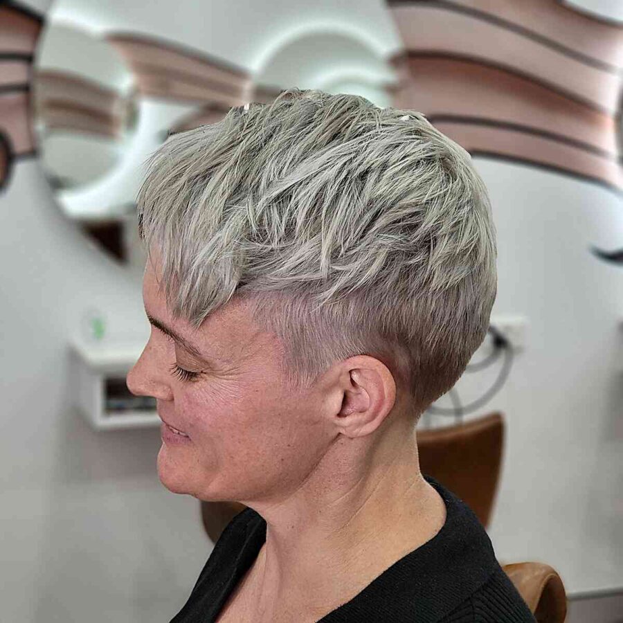 25 Choppy Pixie Cuts for Women Over 70 - Kappers Magazine
