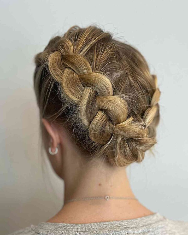32 Cute & Easy Updos for Short Hair for Special Occasions