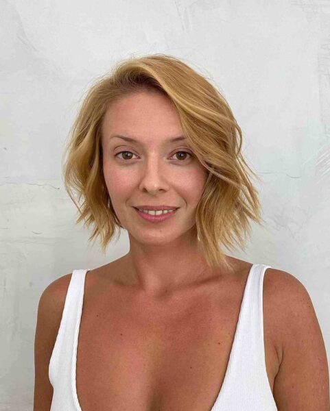 31 Impressive Deep Side Part Hairstyles To Pull Off a Simple Yet ...