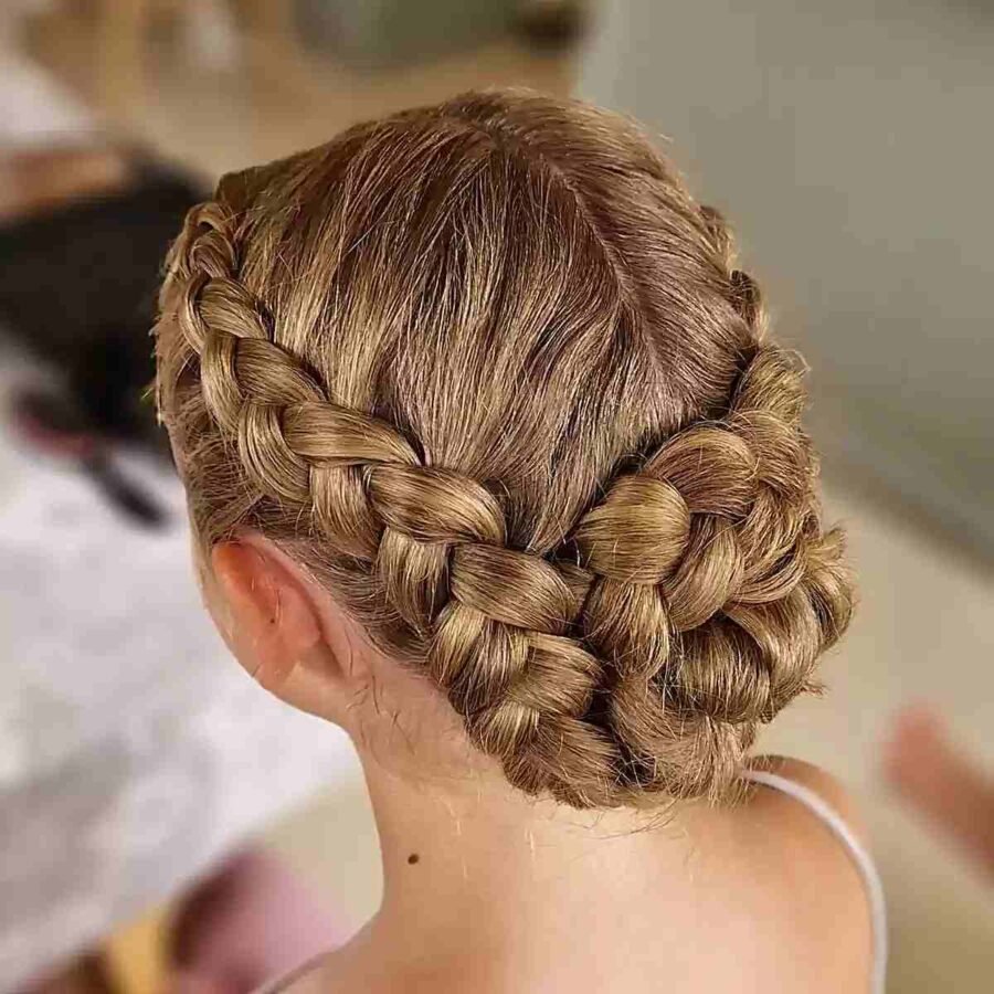 25 Cute & Easy Dutch Braid Hairstyles - Kappers Magazine