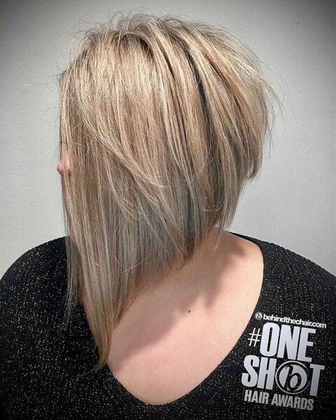 25 Short, Stacked Inverted Bob Haircut Ideas to Spice Up Your Style