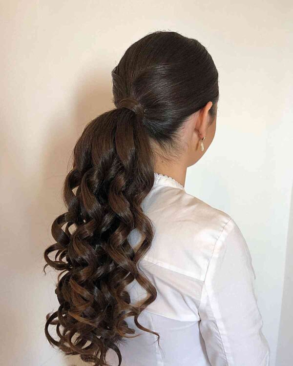 25 Cutest Ways to Style a Curly Ponytail