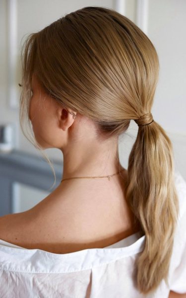 19 Easy Work Hairstyles for Long Hair (2026 Trends)