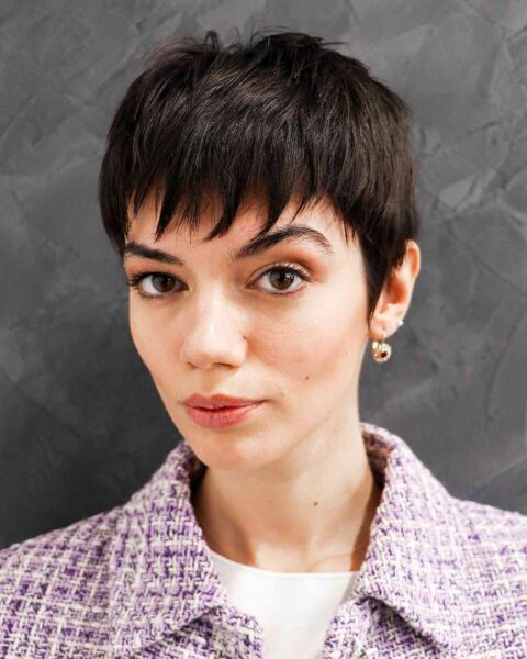 80 Flattering Hairstyles for Long Faces to Appear More Balanced