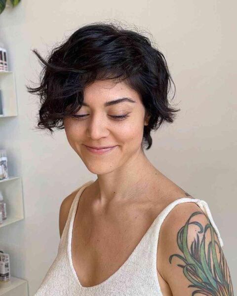 Short Fluffy Hair: 20 Ways to Pull Off This Cute Hair Trend