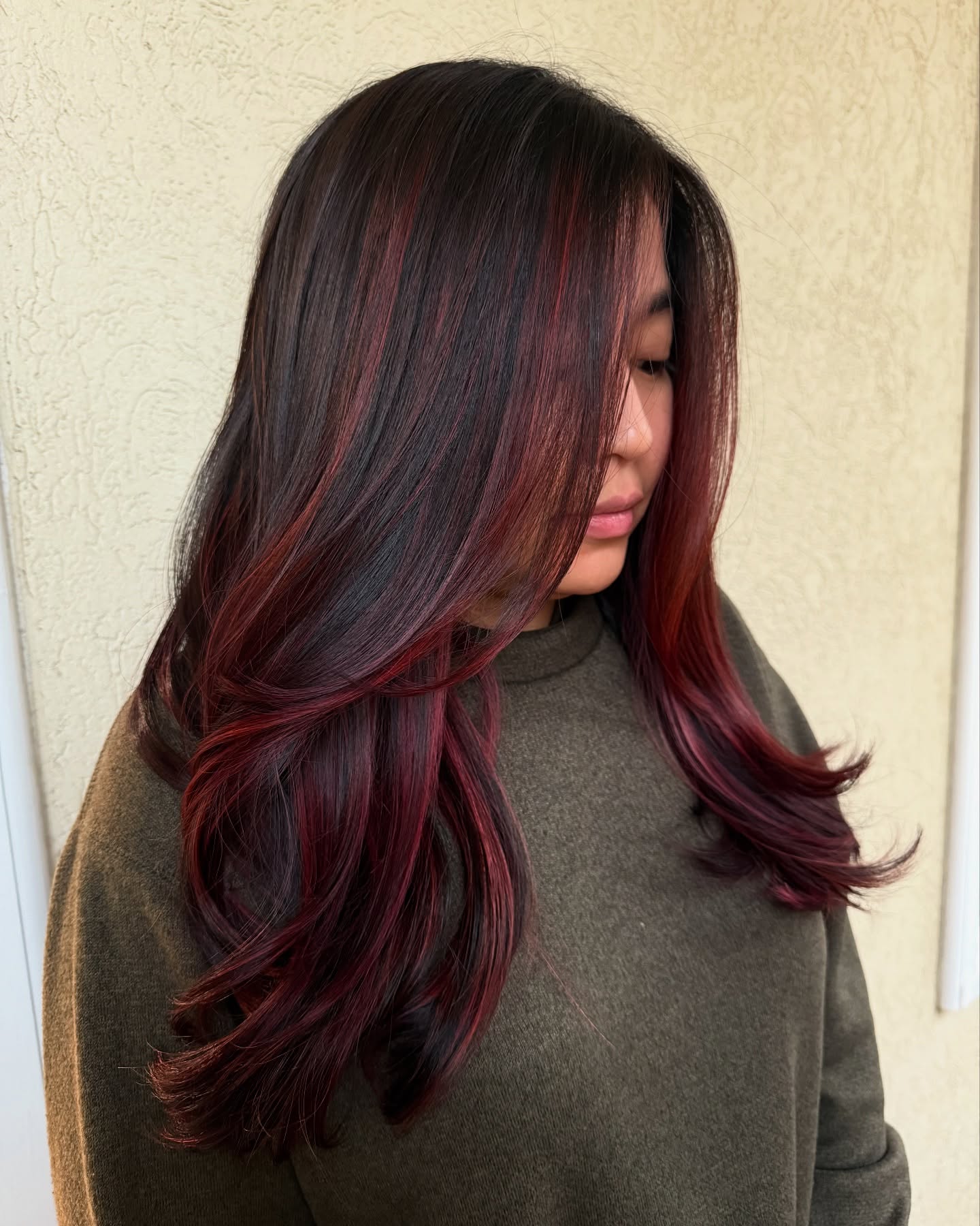 30 Gorgeous Red Highlights in Brown Hair for Natural-Looking Contrast