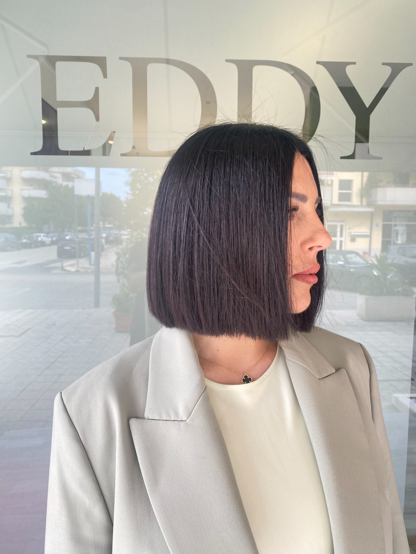 50 Beautiful Midi Bob Haircuts Women Are Getting In 2026