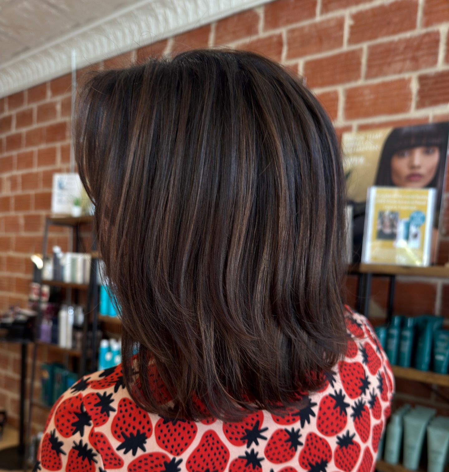 25 Chic Medium Length Hair Cuts You'll Be Seeing Everywhere in 2026