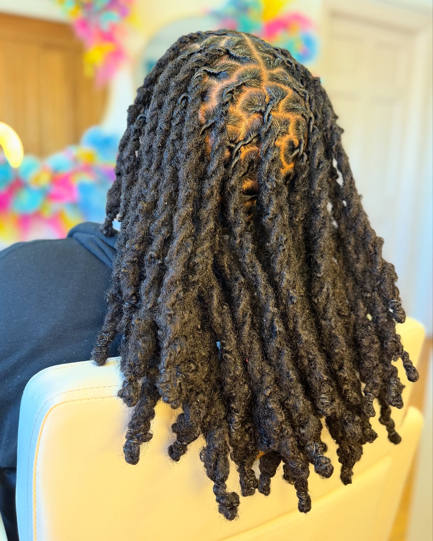 24 Gorgeous Ways Black Women Are Styling Their Locs in 2025 - Kappers ...