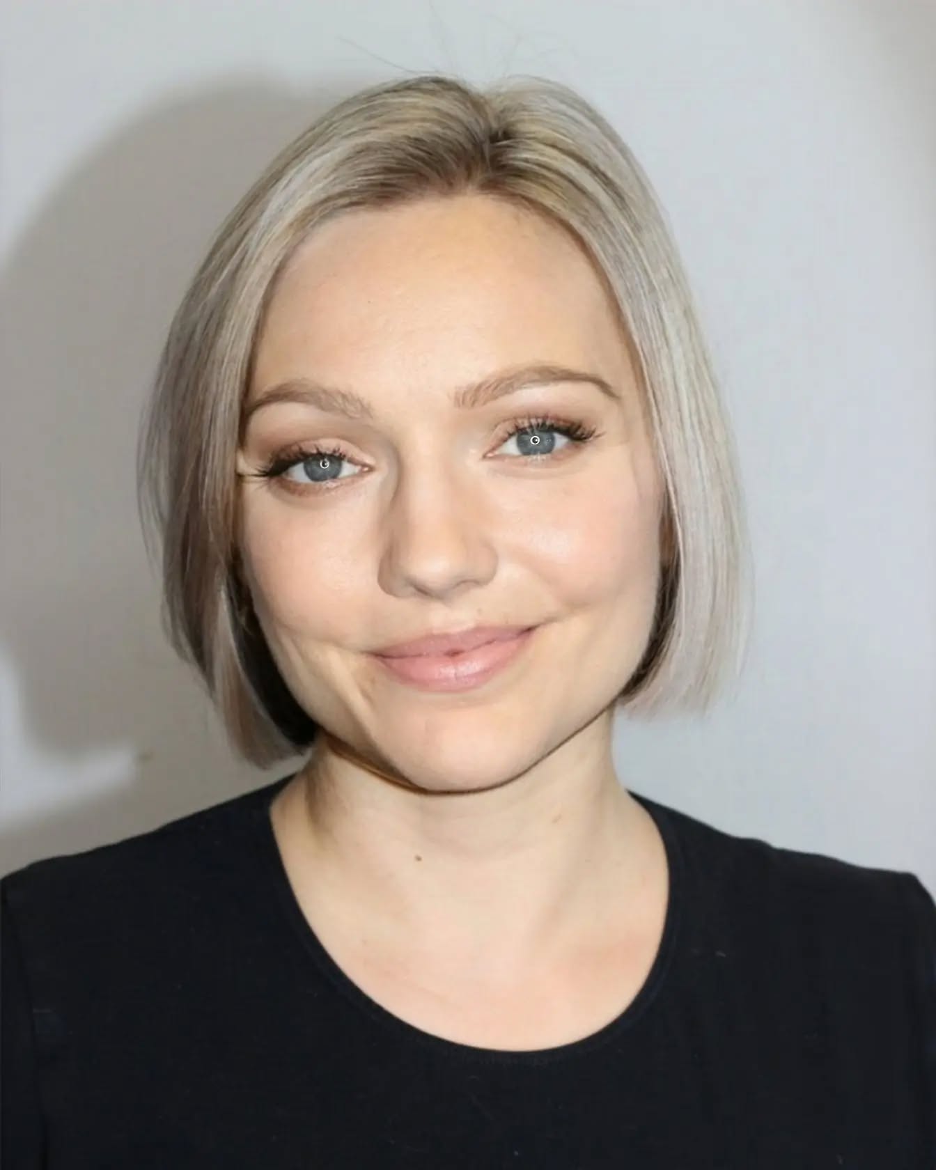 Jawline Bob Haircut 2025: The Chic Short Hairstyle Flattering Every ...