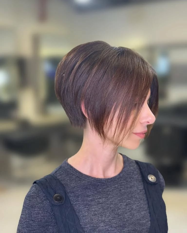 27 Modern Graduated Pixie Cuts Trending in June 2026