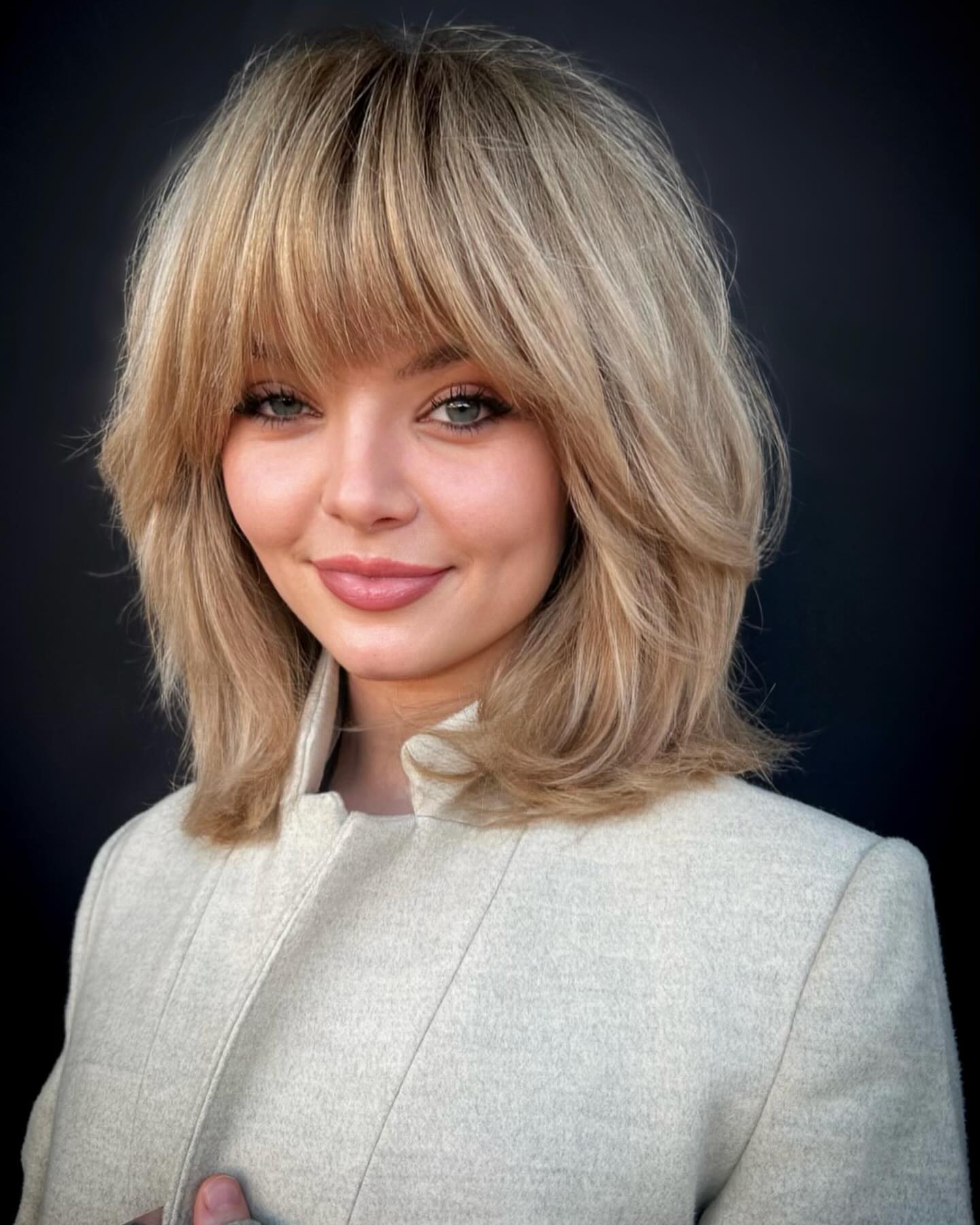 23 Flattering Hairstyles with Long Bangs That Are Trending Right Now