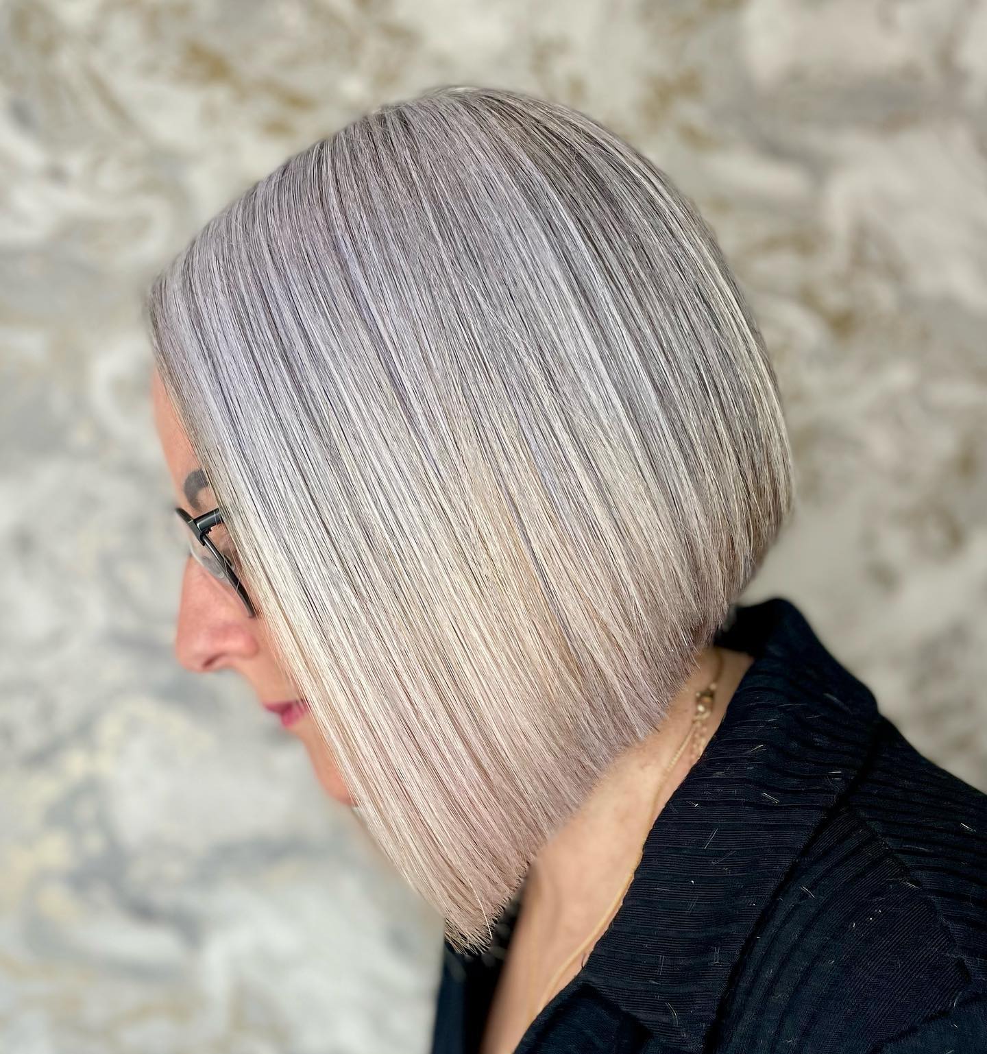 25 Youthful Inverted Bob Haircuts That Feel Just Right In Your 70s