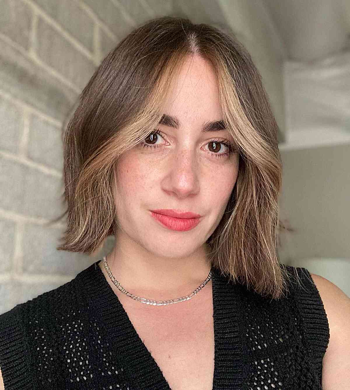 23 Polished Face-Framing Bob Haircuts for Those Who Love to Be Chic ...