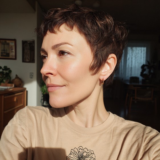 23 Most Flattering Mini Pixie Cuts That'll Make You Look Under 40
