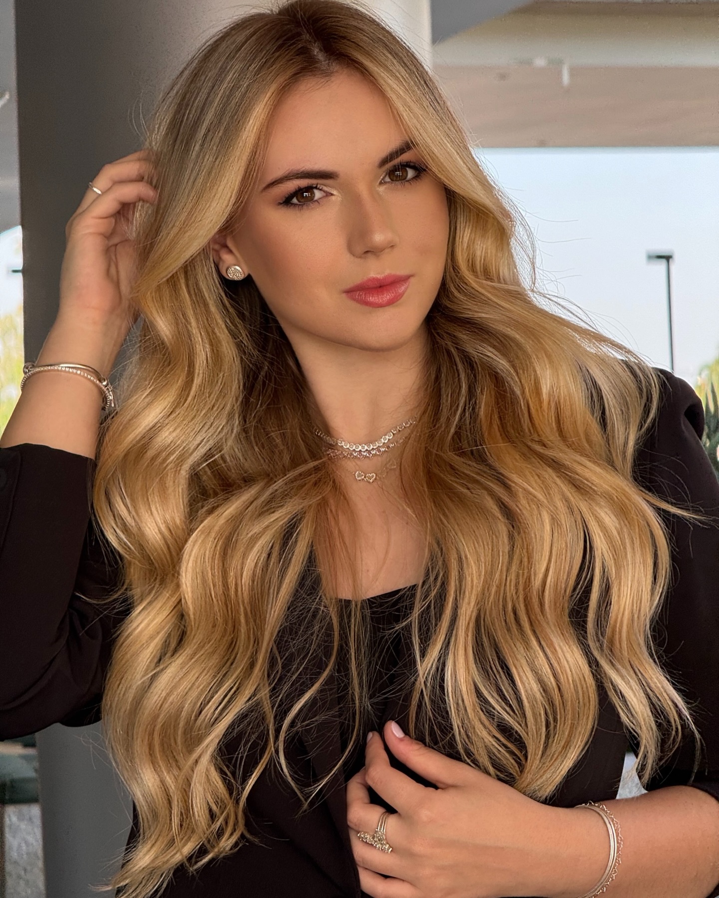 15 Beautiful Golden Hair Ideas That Shine With Warm Radiance