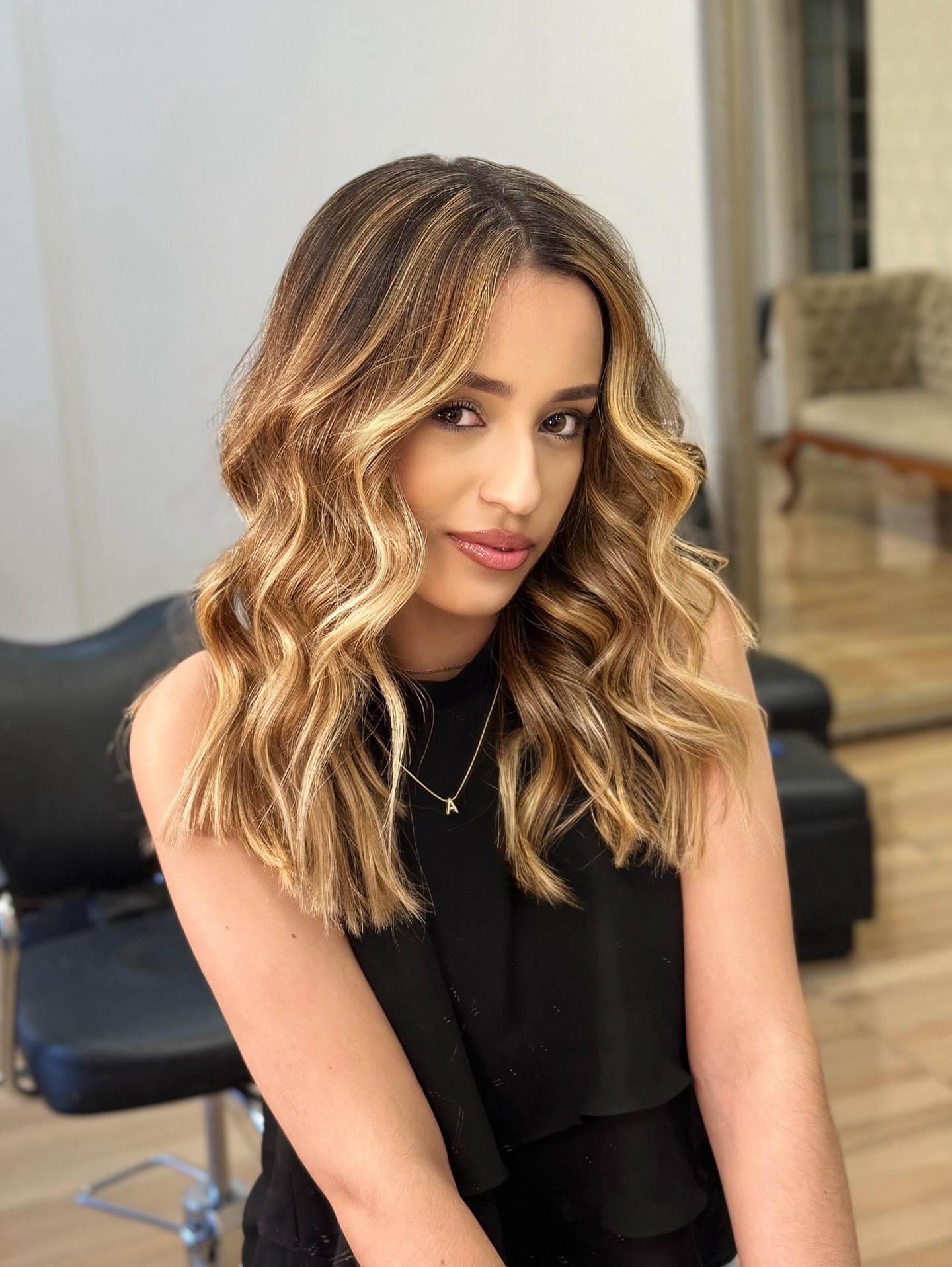 15 Beautiful Golden Hair Ideas That Shine With Warm Radiance