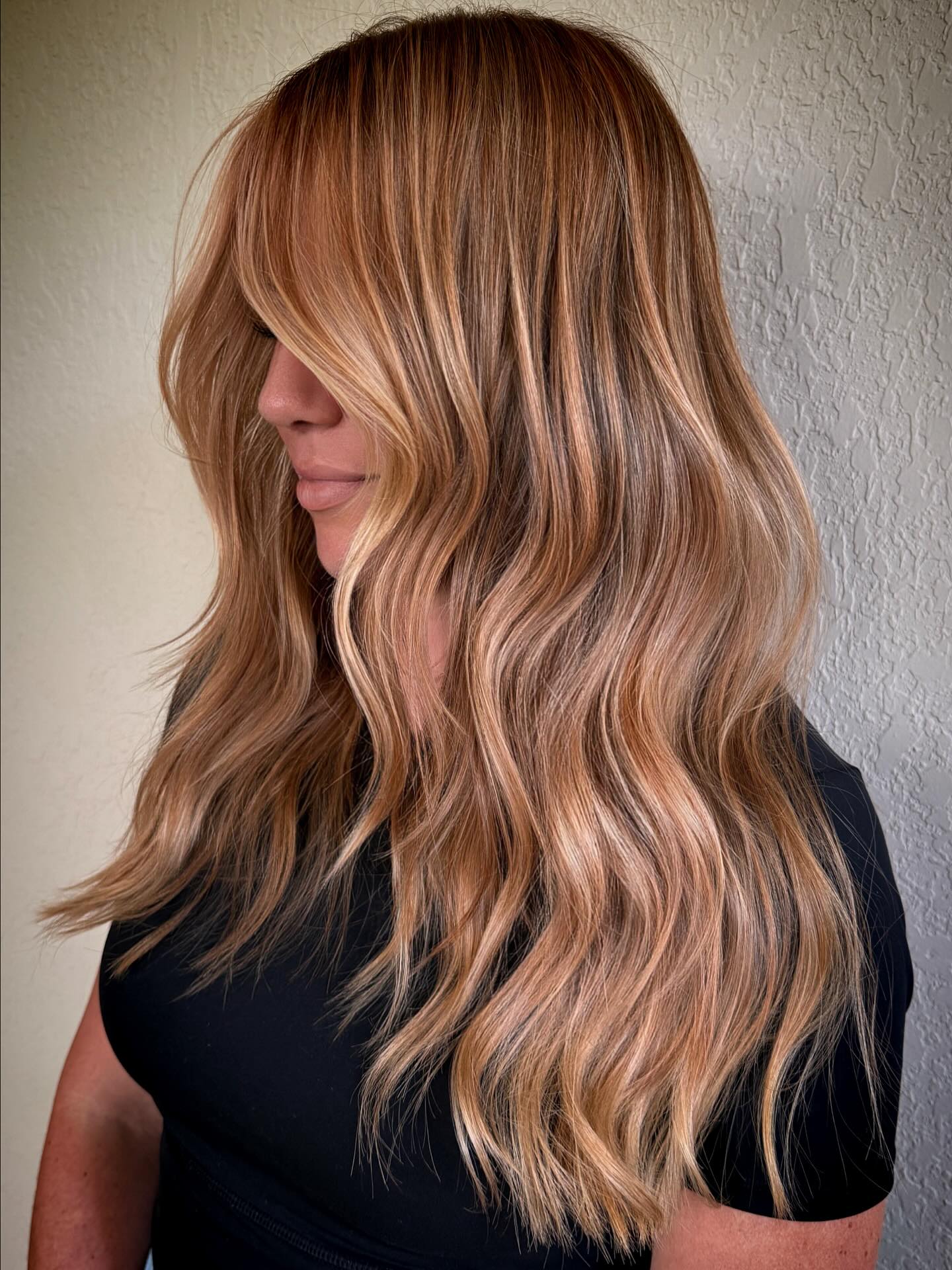 15 Beautiful Golden Hair Ideas That Shine With Warm Radiance