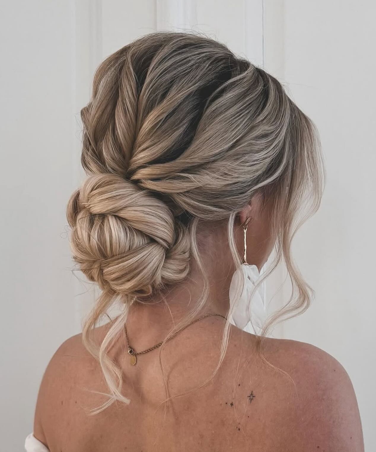 15 Elegant Hair Up Ideas for Effortless Style