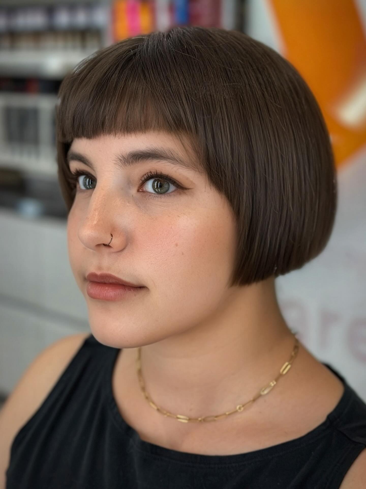 15 Trendy Micro Bangs for Round Face Shapes That Flatter Instantly