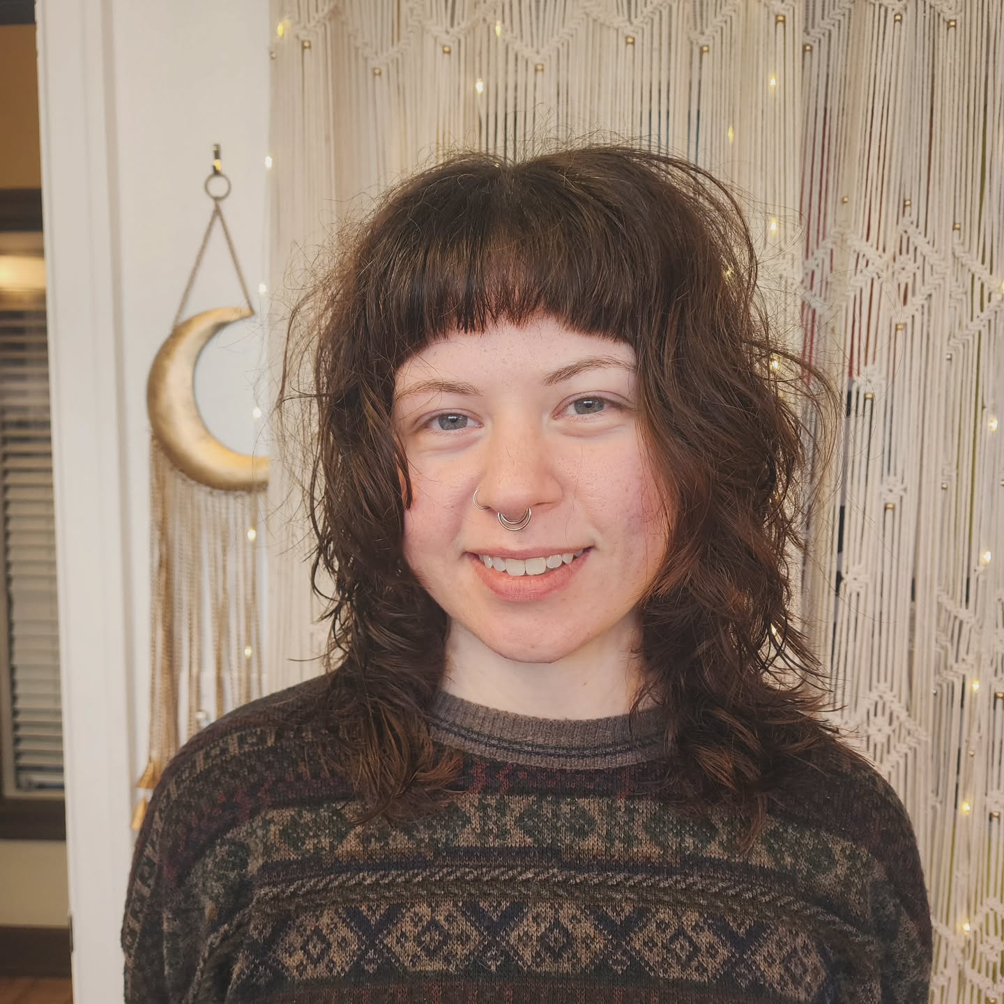 15 Trendy Micro Bangs for Round Face Shapes That Flatter Instantly