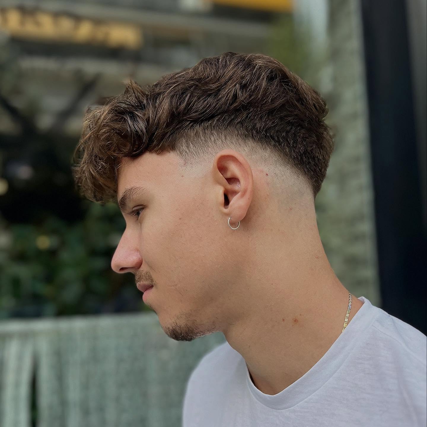 15 Messy Hairstyles for Men That Look Effortlessly Cool - Kappers Magazine