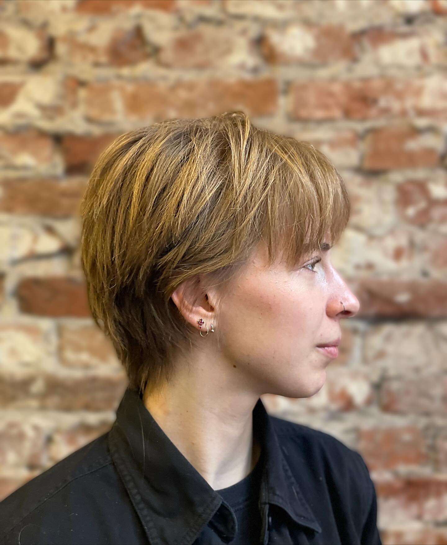 15 Trendy Short Layered Hair Ideas for Light and Airy Texture