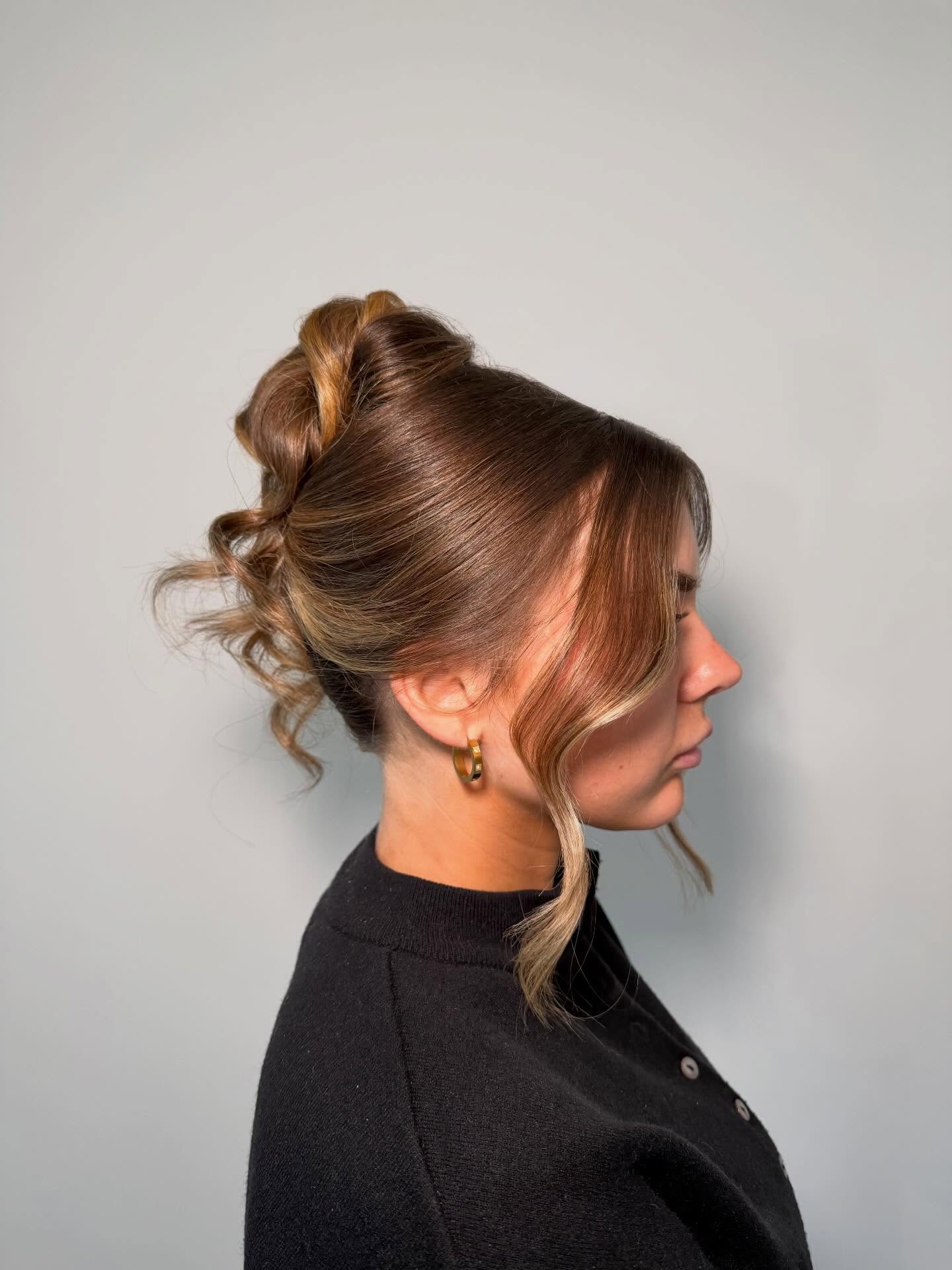 25 Elegant Up Do Hairstyles That Are Stealing the Spotlight in 2026
