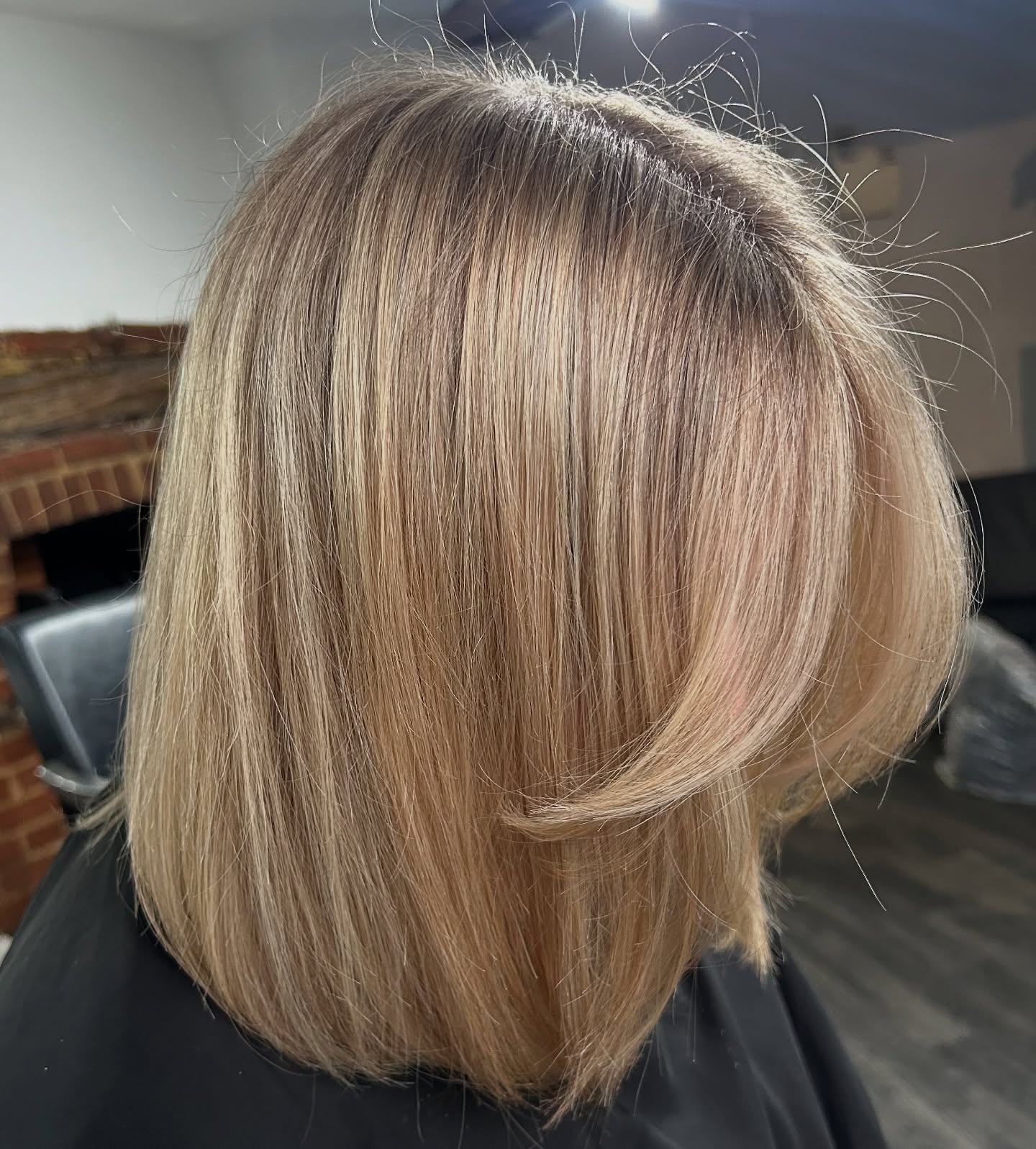 53 Gorgeous Blonde Long Bob Hairstyles That Radiate Modern Glam