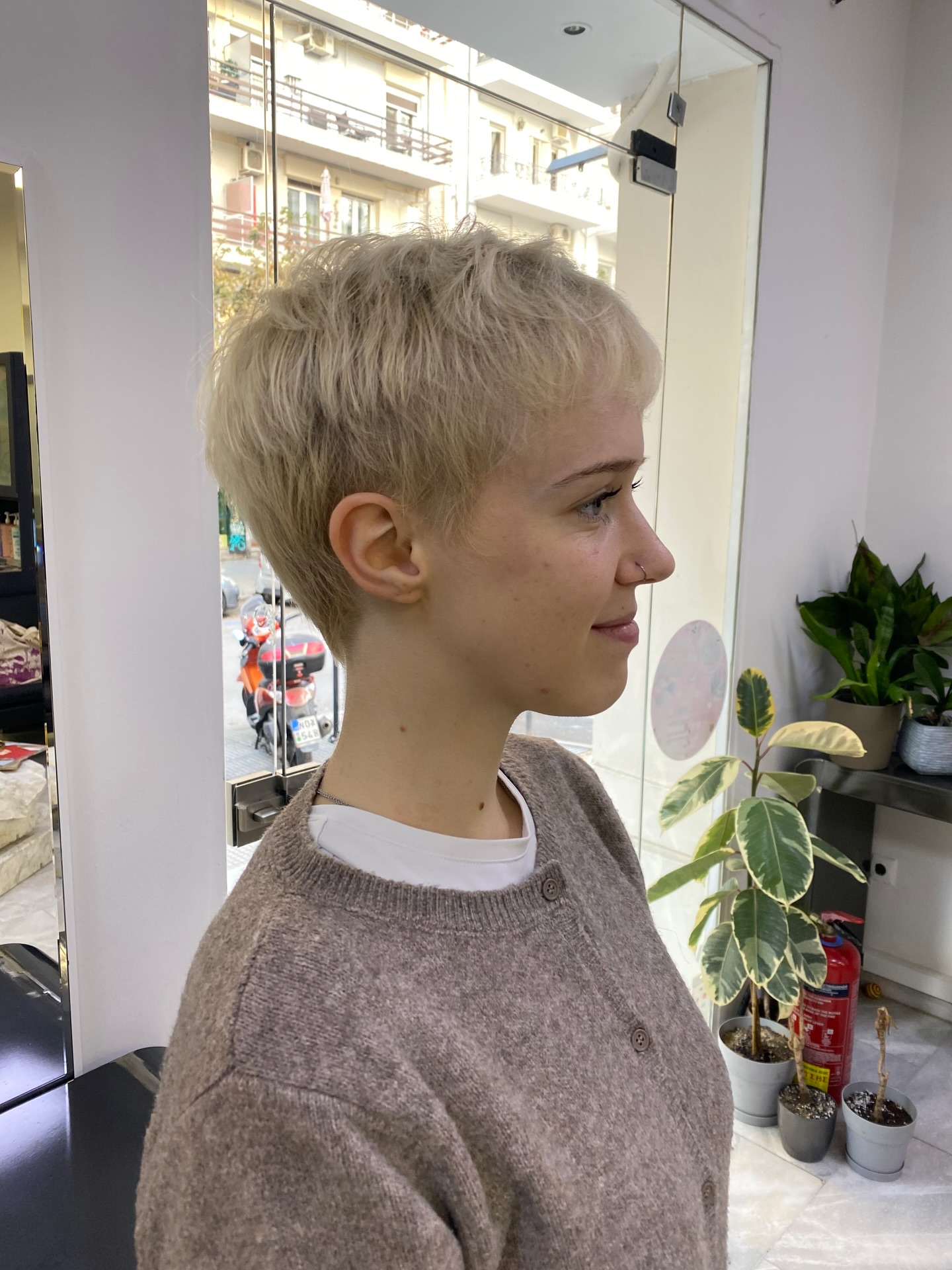 50 Fresh Textured Crop Cuts Women Are Getting This Year