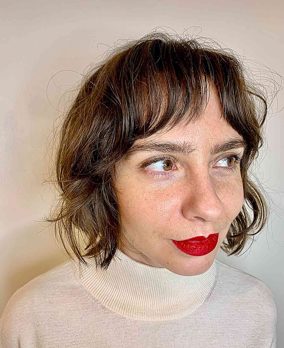 26 Short Messy Hair Ideas To Try in 2026
