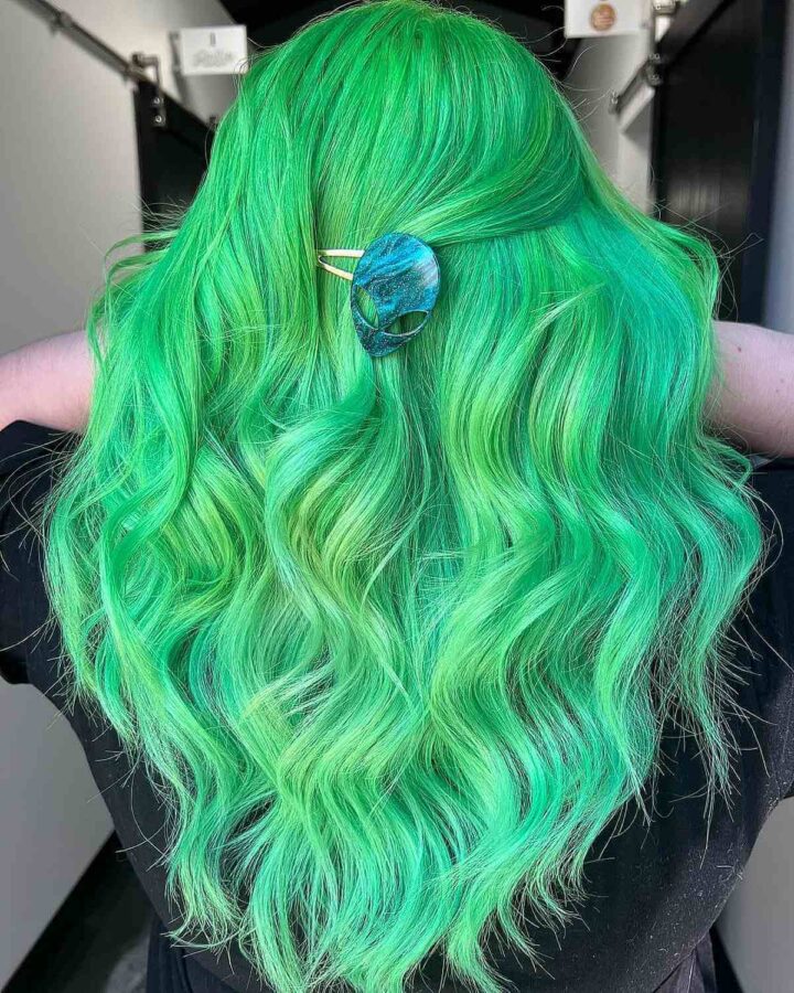 Light to Dark Green Hair Colors - 48 Ideas to See (Photos)