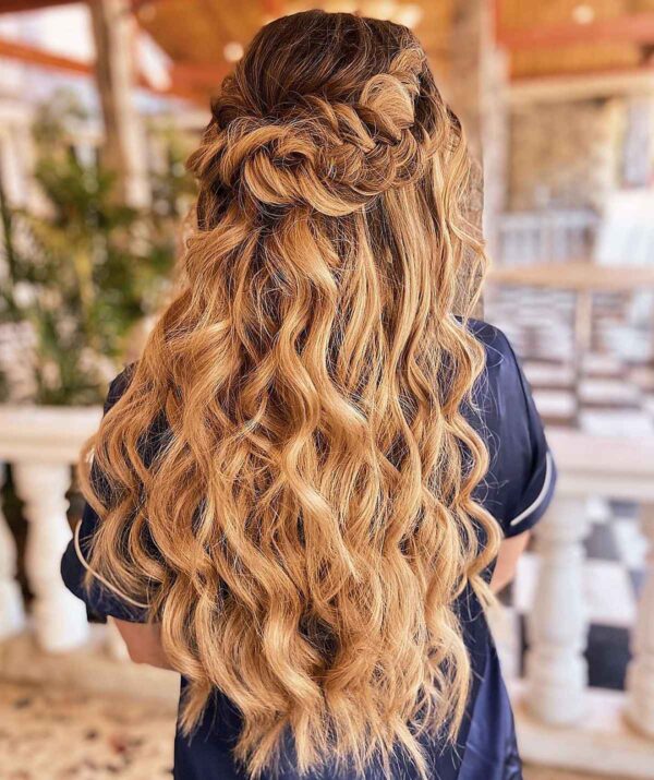 20 Prettiest Halo Braid Hairstyles to Copy