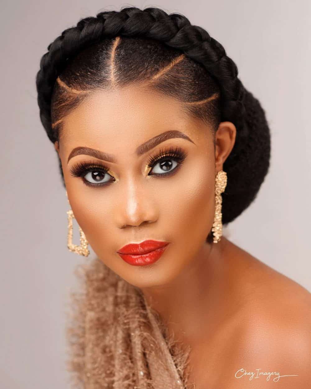 20 Prettiest Halo Braid Hairstyles to Copy