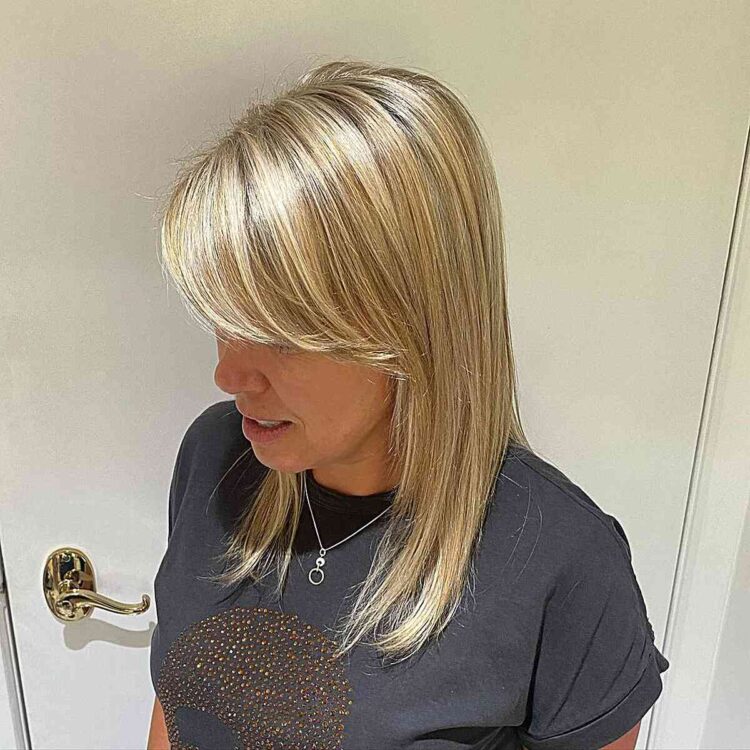 45 Hairstyles with Side Bangs, Perfect for Every Face Shape & Length