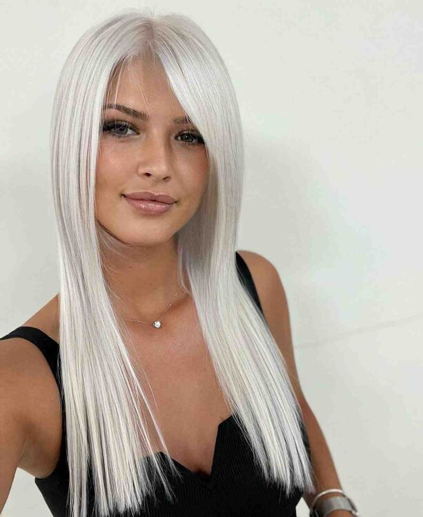 32 Ways to Get The Icy Blonde Hair Trend in 2026