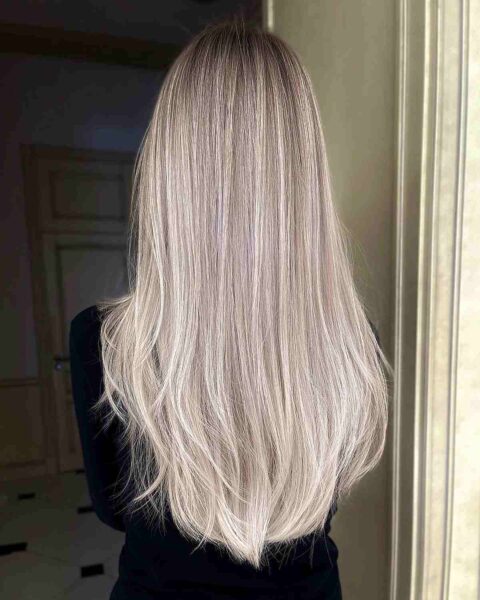 20 V-Cut on Long Hair Ideas for That Trendy V Shape Look