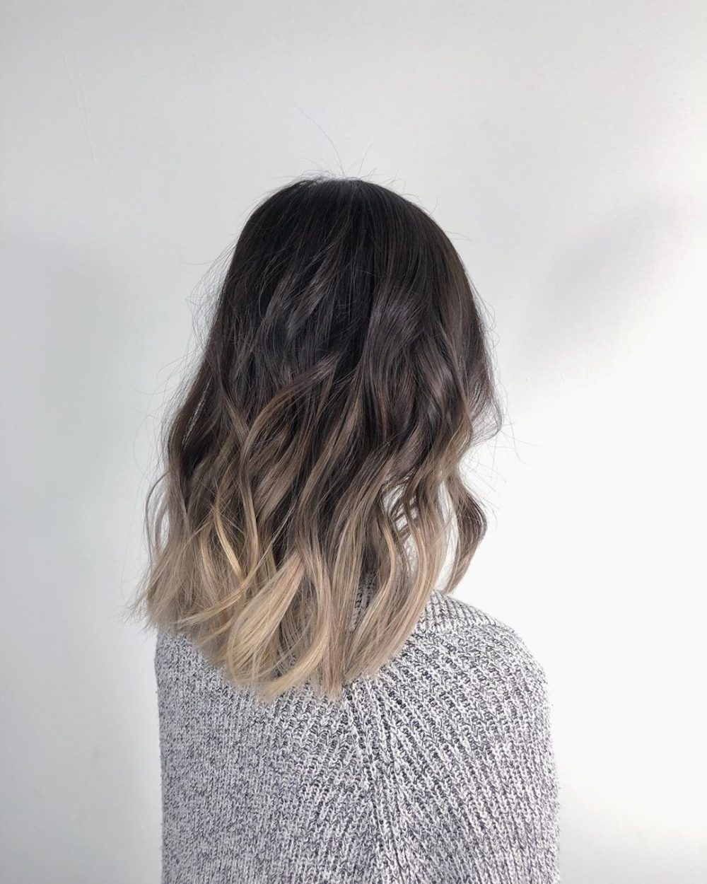 Light Ash Blonde Hair: What It Looks Like + 29 Trendy Examples