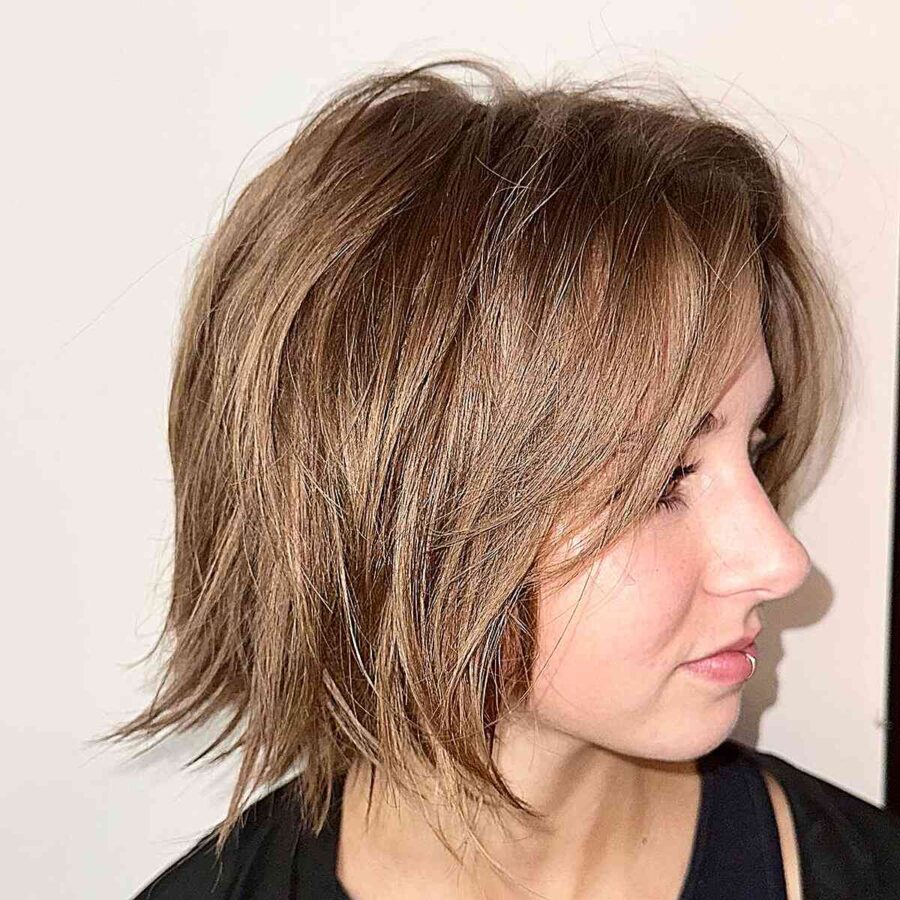 36 Trendy Choppy Bob with Bangs for a Modern Beachy Style