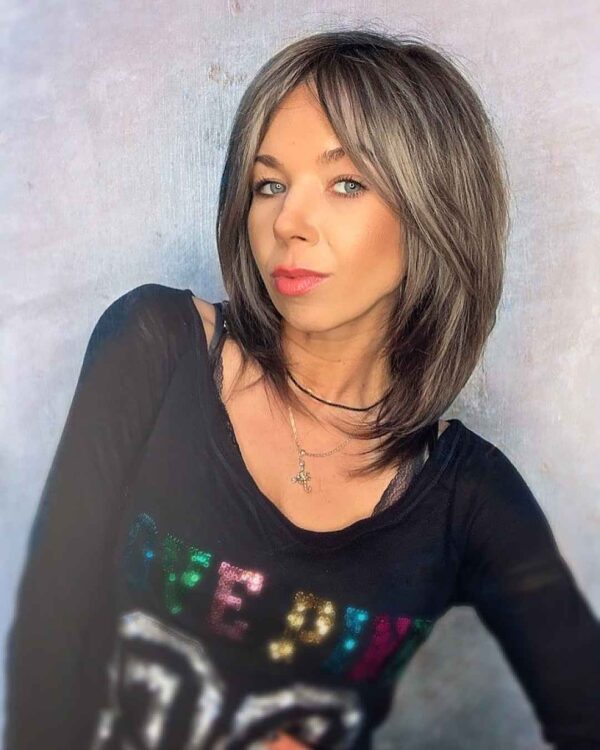 40 Flattering Middle Part Hairstyles Trending Right Now